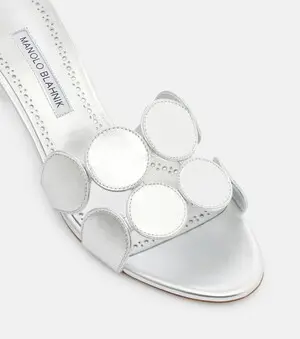 Manolo Blahnik Haribalmu 50 Metallic Leather Mules - Silver