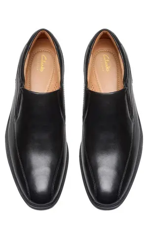 Clarks Eldredge Step Loafer - Black Leather