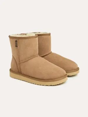 CELTIC & CO. Sheepskin Lined Ankle Boots - Chestnut