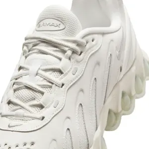 Nike Air Max Dn8 Leather Sneakers - Grey