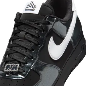 Nike Air Force 1 '07 Lv8 Sneakers - Black