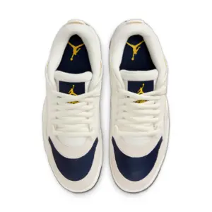 JORDAN 4 Rm Sneakers - White