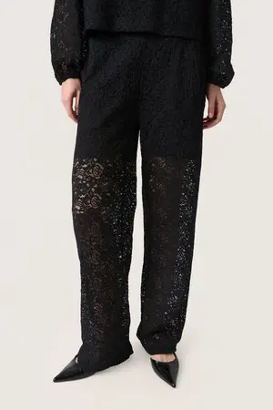 SOAKED IN LUXURY Slhenni Elastic Waist Wide Leg Trousers - Black