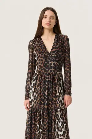 SOAKED IN LUXURY Slvaldora Long Sleeve Wrap Dress
