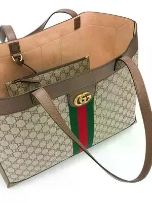 Gucci Gg Supreme Shoulder Bag