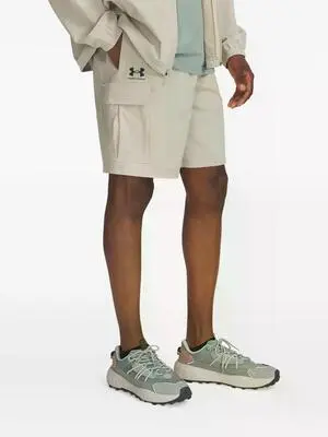 Under Armour Logo Print Cargo Shorts - Neutrals