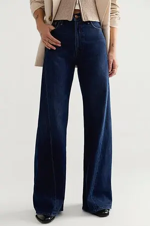 MOTHER The Lemon Twist Sneak Jeans Fresh Squeezed