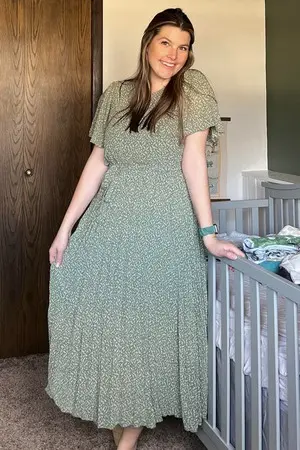 PINKBLUSH Leaf Print Pleated Midi Dress