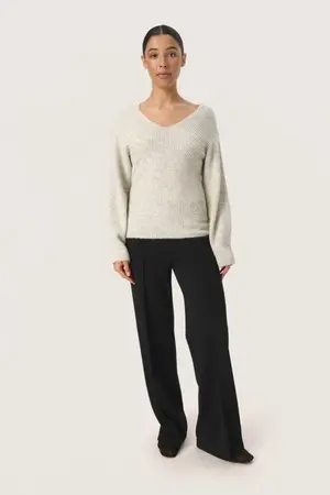 SOAKED IN LUXURY Slrakel V-neck Rib Knit Pullover