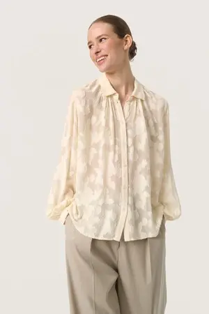 SOAKED IN LUXURY Slfelisia Loose Fit Long Sleeve Shirt