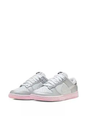 Nike Dunk Low Sneakers - Silver