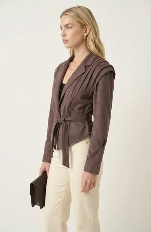 MODENAIRE Belted Pleated Shoulder Jacket - Brown