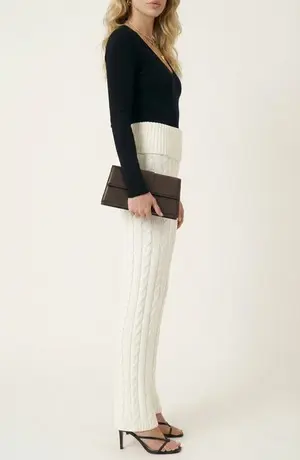 MODENAIRE Cable Knit Pull On Pant