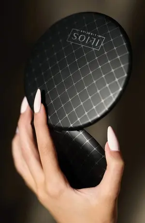 ILIOS LIGHTING Rechargeable Lightweight 5-inch Led Compact Mirror - Black