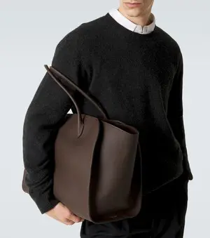 THE ROW Marlo 17 Leather Tote Bag - Brown