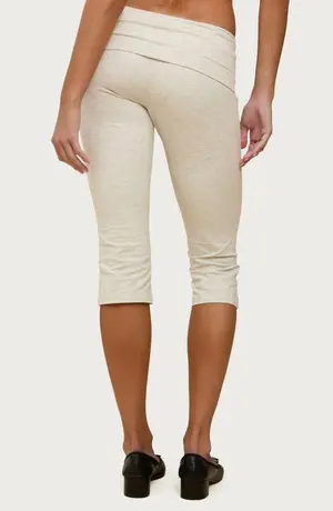 EDIKTED Rocio Foldover Capri Pants