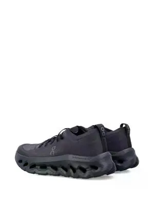 On Cloudtilt Lace-up Sneakers - Black