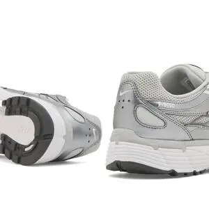 Nike P-6000 Met Sneakers