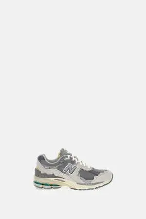 NEW BALANCE Protected M2002 Sneakers - Grey