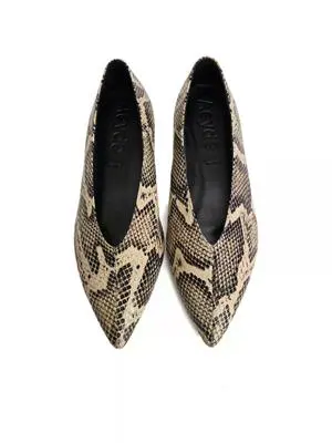 AeydĒ Printed Pointed Toe Flats