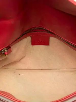 Gucci Medium Gg Marmont Matelassé Leather Shoulder Bag - Red