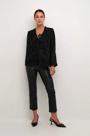 KAFFE Kaninna V-neck Ruffle Blouse
