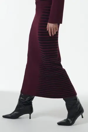 LEEM Jacquard Pencil Skirt