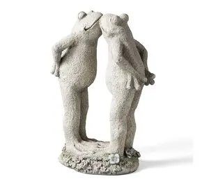 GLITZHOME 15.25h Resin Two Kissing Frog Statu E - One-color