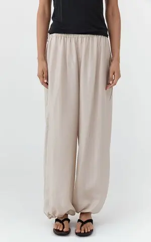 ST. AGNI Silk Balloon Leg Pants