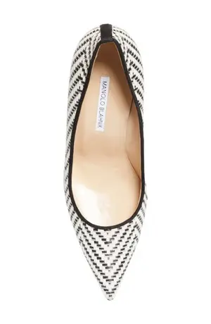 Manolo Blahnik Bb Pointed Toe Raffia Pump