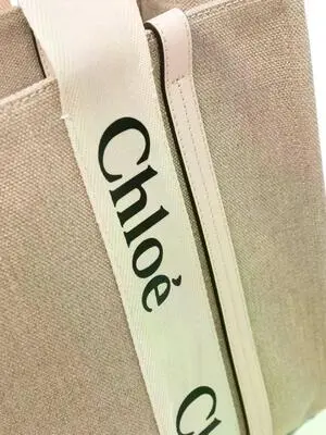 Chloé Medium Woody Tote