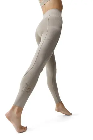 BORN LIVING YOGA Denise Performance High Rise Sport Legging - Grain
