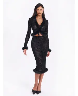 MISS CIRCLE NEW YORK Hali Burnout Velvet Top With Faux Fur Trim - Black