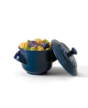 UNCOMMON GOODS Stoneware Microwave Veggie Steamer - Blue