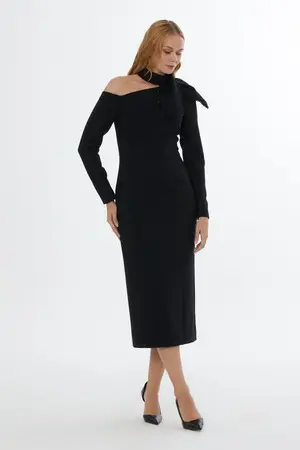 GIZIA Embroidered Midi Dress With Zip Detail
