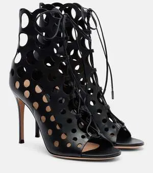 GIANVITO ROSSI 95 Perforated Leather Pumps - Black