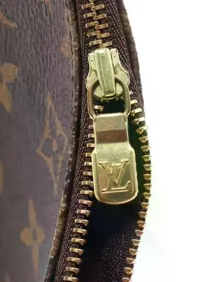 LOUIS VUITTON 2000 Monogram Pochette