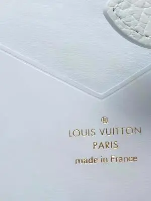 LOUIS VUITTON 2021 Vertical Wallet