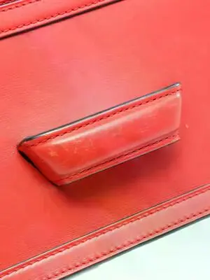 Loewe 2000s Barcelona Leather Shoulder Bag - Red