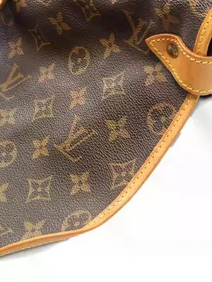 LOUIS VUITTON 1995 Saumur 35 Monogram Shoulder Bag