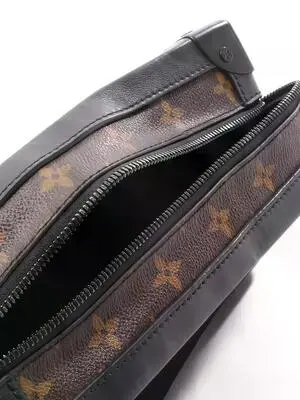 LOUIS VUITTON Monogram Pattern Shoulder Bag - Brown
