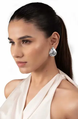 NAVEDA Zaria Oversized Stud Earrings - Silver