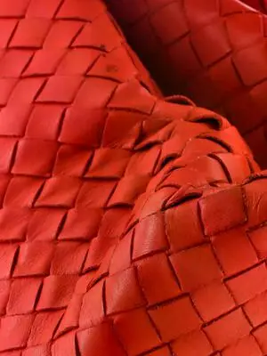 Bottega Veneta Roma Intrecciato Nappa Small Tote Bag - Red