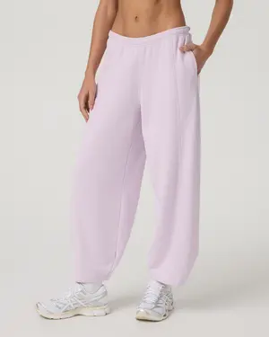 Vuori Sedona Barrel Crop Sweatpant - Lilac Breeze