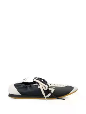 PURAAI Three-stripe Lion Sneakers