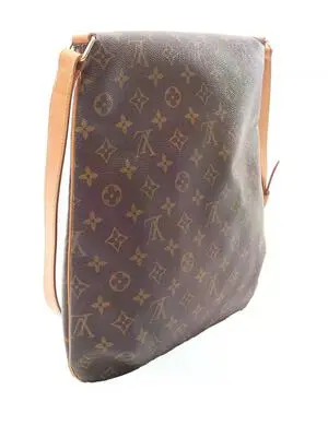LOUIS VUITTON 2001 Monogram Musette Salsa Gm