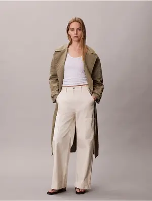 Calvin Klein Relaxed Cargo Pants - Ecru