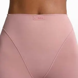 SKIMS 17" V Line Crop Legging | Deep Neutral | | Nike Matte - Himalayan