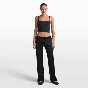 SKIMS Ribbed Seamless Cami Top - Obsidian/armor