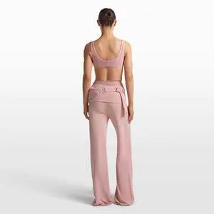 SKIMS Micro Scoop Bra Himalayan | Pink | | Nike Ribbed Seamless - Himalayan/ecru